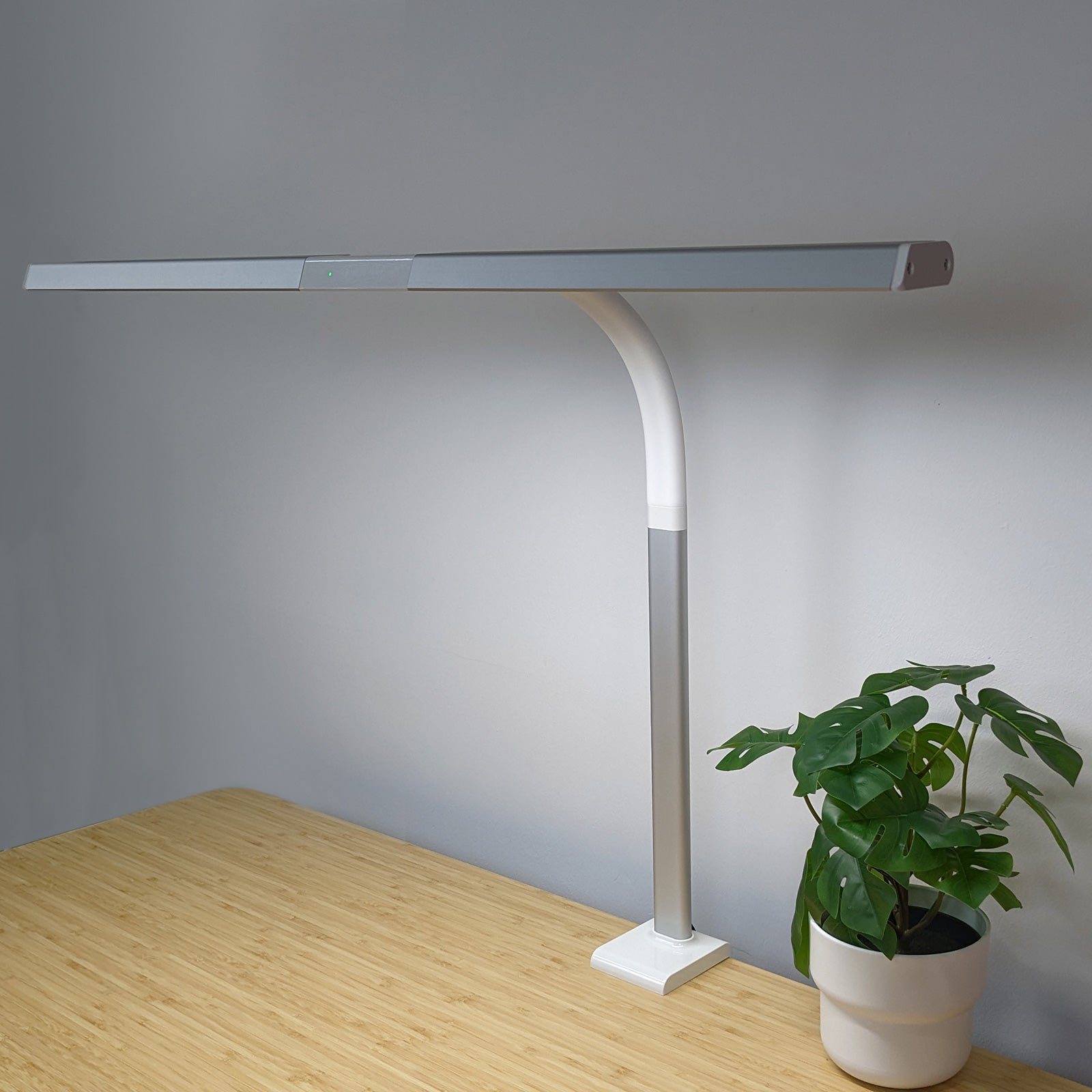 LTL00320E Gro e LED Schreibtischlampe Mit Klemmfu 80 Cm Wei silber ltl00320e-gro-e-led-schreibtischlampe-mit-klemmfu-80-cm-wei-silber